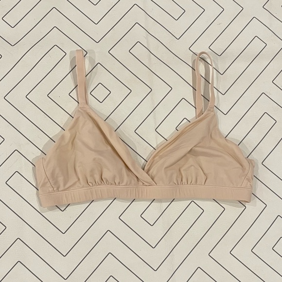 SKIMS | Intimates & Sleepwear | Skims Cream Bra | Poshmark
